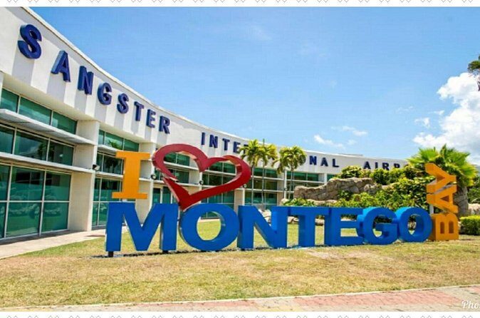 Round-Trip Transfer Airport Transfer to Hotels in Montego Bay - Authentic Experiences and Positive Feedback