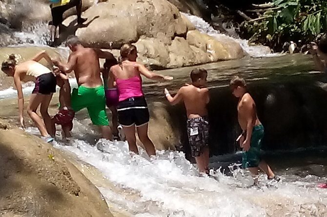 Royalton Blue Waters Private Roundtrip Airport Transfers from Montego Bay (MBJ) - Inside the Private Van