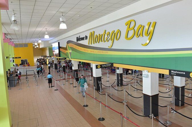 Runaway Bay Hotels Private Airport Transfer - Who Will Love This Transfer?