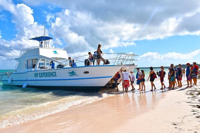 Sabina del Mar Party Boat VIP - The Practicalities