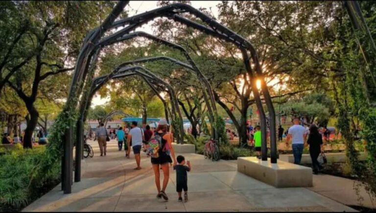 San Antonio: Private Family-Friendly Walking Tour - Deep Dive into the Itinerary