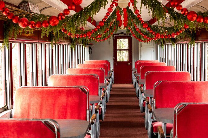 Santa Express Train First Class Granite State Railway - What Makes This Experience Stand Out?