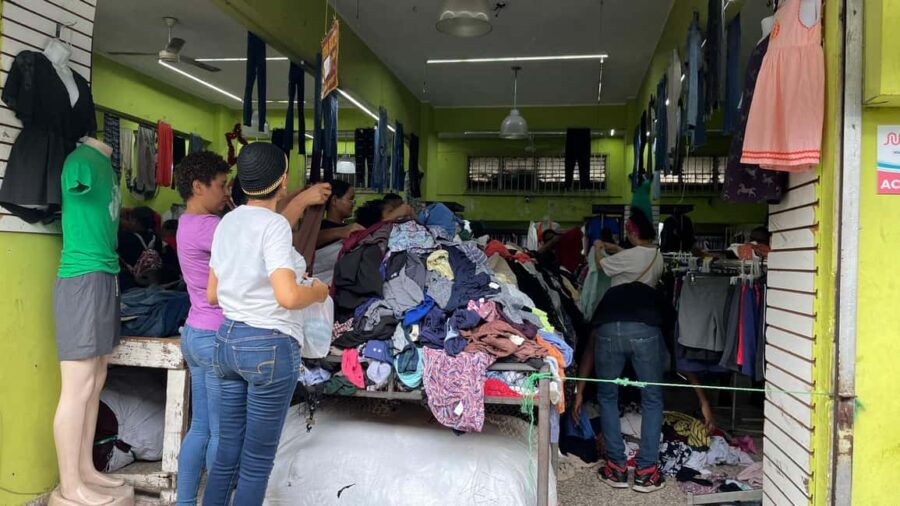 Santo Domingo: Discover the Second-Hand Culture with Locals - Detailed Itinerary Breakdown