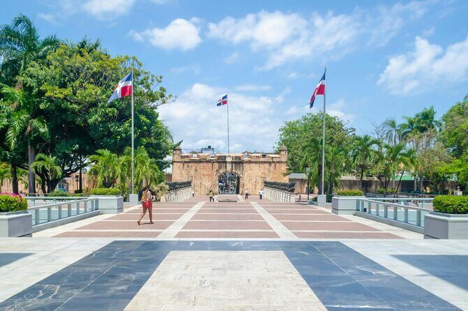 Santo Domingo Experience  Colonial Beauty & Heritage - Exploring the Zona Colonial