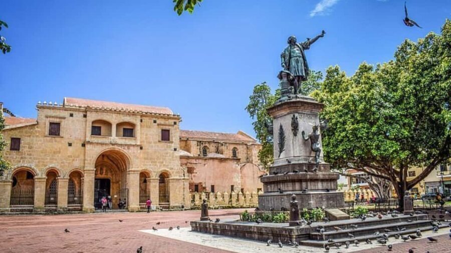 Santo Domingo: history and modernity a spectacular excursion - The Itinerary in Detail