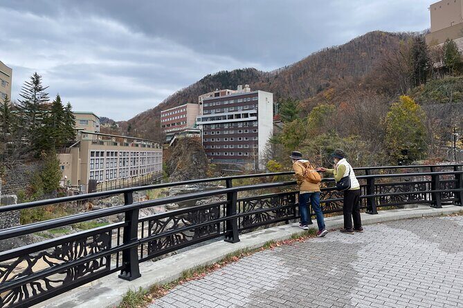 Sapporo: Jozankei Onsen Walk with Temple & Cave Visit - Who Would Love This Tour?
