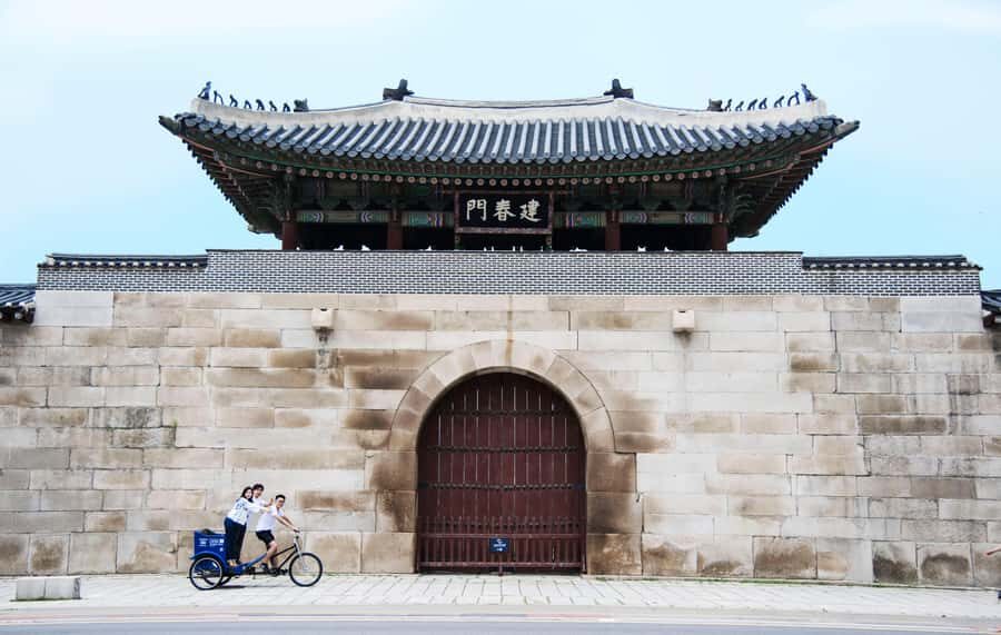 Seoul: Private Pedicab Tour at Bukchon Anguk Hanok Village - Authentic Experiences and Highlights