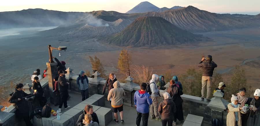 Serving Private tour Bromo-Ijen-tumpaksewu - Who Should Consider This Tour?