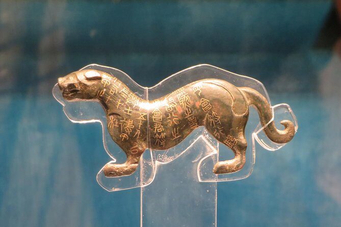 Shaanxi History Museum English-speaking Guide Service - Analyzing the Value