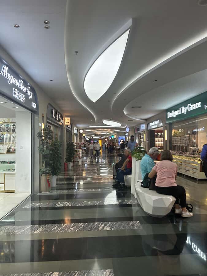 Shanghai: Fake Market, Bund, and Fabric Market Tour - The Value for Travelers