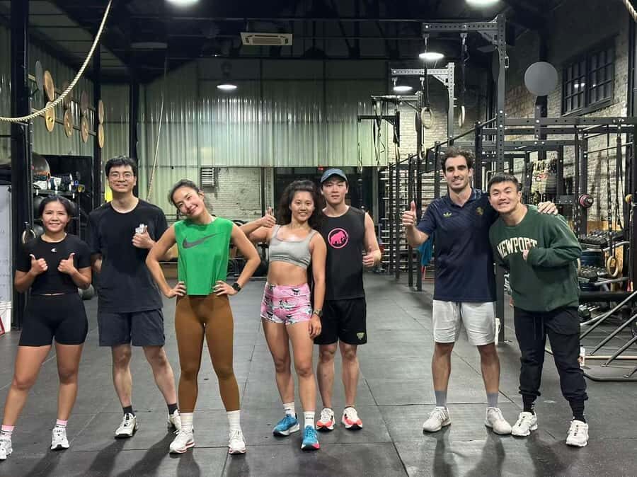 Shanghai Fitness & Culture Tour with Gym, Jade Buddha Temple - What We Think: Who Should Sign Up?