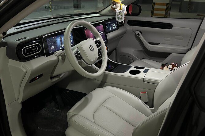 Shanghai Hongqiao Railway Station Pick Up Service - Analyzing the Value