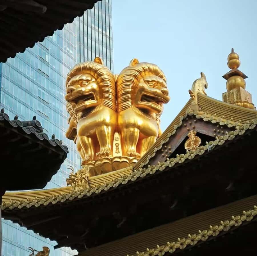 Shanghai: Jing'an Temple Ticket: Make Your Wish Come True - The Architecture and Symbolism