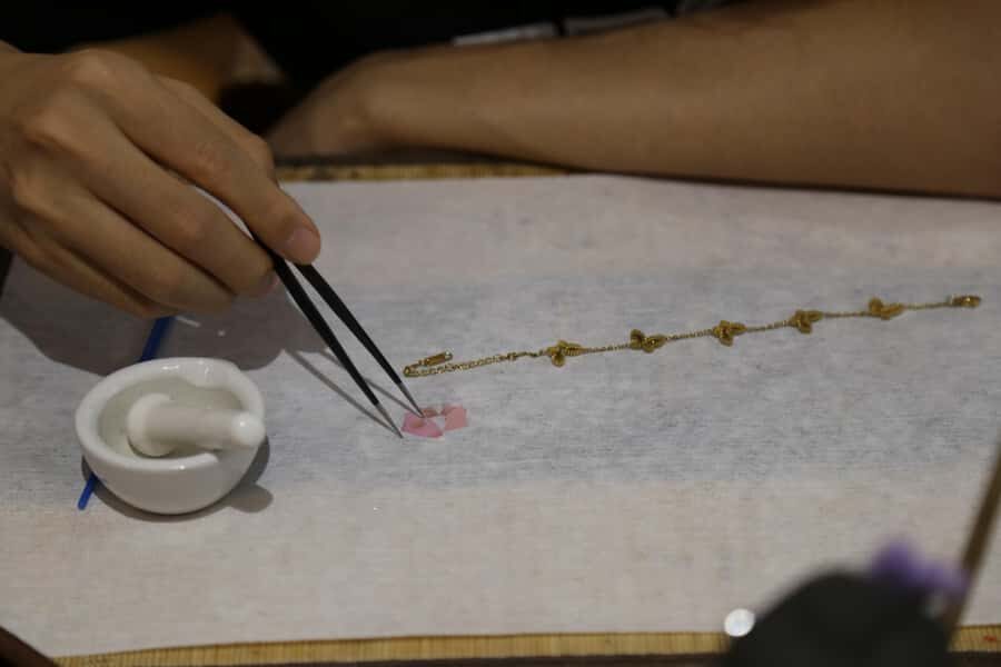Shanghai: Mother-of-Pearl Jewelry Workshop - What to Expect During the Workshop