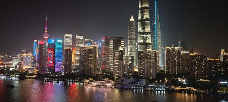 Shanghai Night Tour: Old Town, Local Dinner & Rooftop Bar - A Detailed Breakdown of the Itinerary