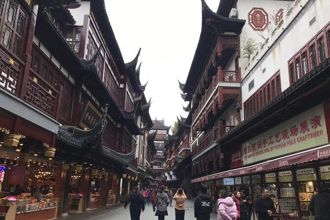 Shanghai Private Day Tour by Metro of Old Town, Yu Garden and Jin Mao Tower - Authentic Insights from Participants