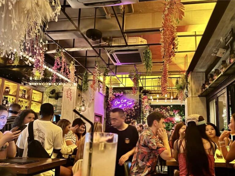 Shanghai Pub Crawl (Guided Bar Hopping) with Shots Included - The Itinerary Breakdown: Four Bars and a Club