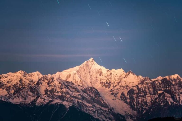 Shangri-La: Meili Snow Mountain Golden Sunrise Private Tour - What Makes This Tour Stand Out