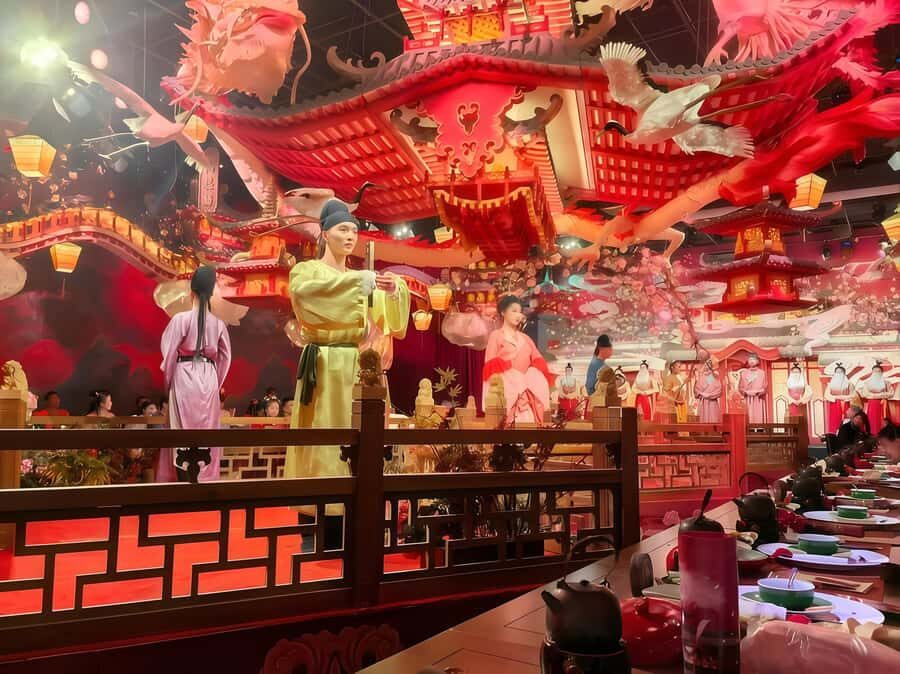 Shenzhen: Royal Dinning Experience with Tang Performance - Who Will Love This Experience?