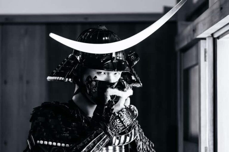 Shiroishi City: Samurai Armor Experience in a Castle - Who Would Enjoy This Experience?