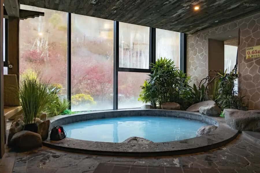 Sichuan: Ramada Guergou Hot Springs Tickets - The Sum Up: Who Should Consider This Experience?
