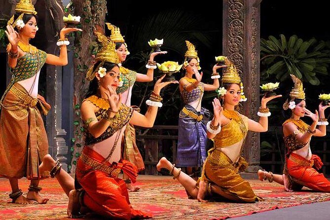 Siem Reap: Amazing Apsara Dance Show with Dinner &Hotel Transfers - What Travelers Say