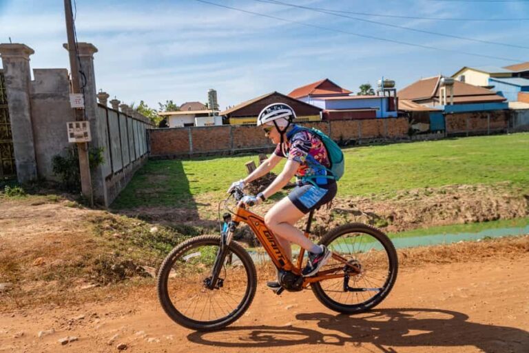 Siem Reap City Bike Tour / E-Bike or Tuk Tuk - Who Will Love This Tour?