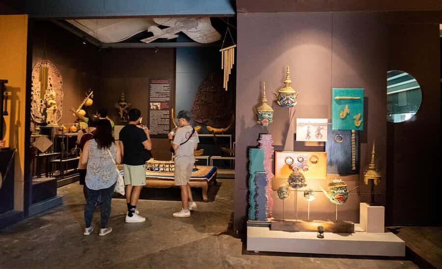 Siem Reap: City Tour, Killing Fields, & Art Haft -Day Tour - Detailed Breakdown of the Itinerary