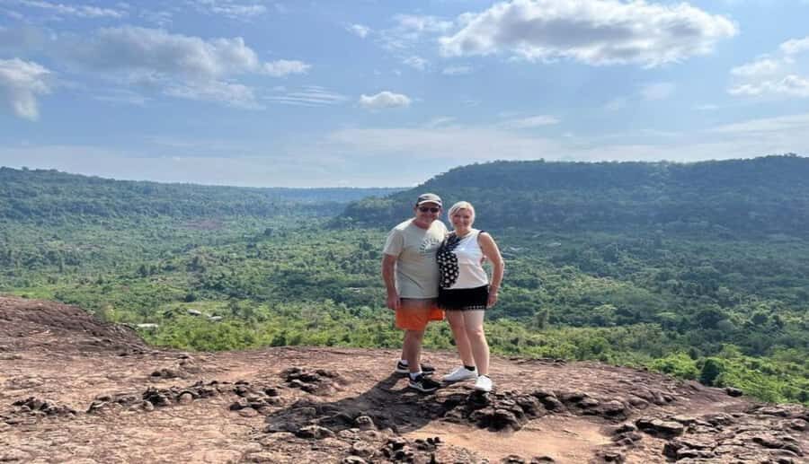 Siem Reap: Kulen Mountain & Tonle Sap Lake Sunset Tour - Lunch and Waterfall Fun