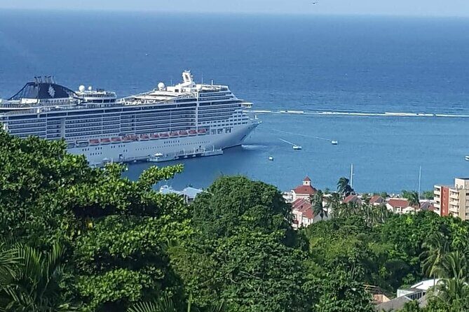 Sightseeing& Beach with stops for Shopping and lunch in Ocho Rios - The Sum Up