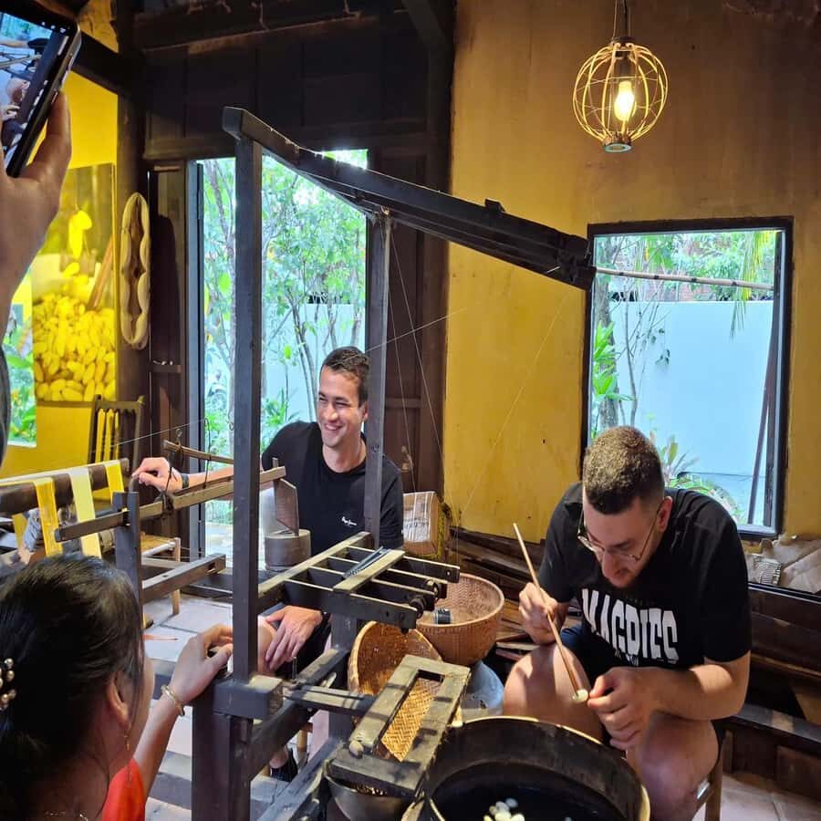 Sightsing Of The Silk Production Process - What Makes the Silk Production Tour Special?