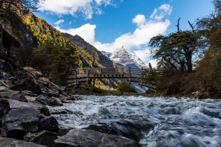 Siguniangshan Valley Tour: Snow Peaks & Tibetan Culture - The Practicalities: What to Expect