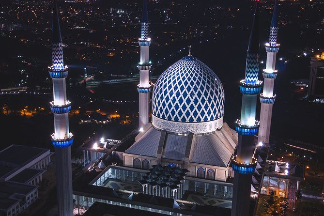 Sit Back & Relax - Kuala Lumpur to Singapore MPV Transfer - An In-Depth Look at the Kuala Lumpur to Singapore Private Transfer