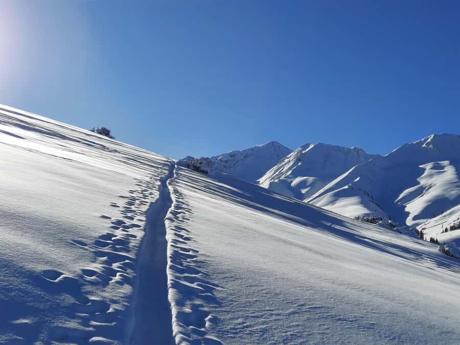 Ski touring in Kyrgyzstan at Jyrgalan Valley - What to Expect on the Tour