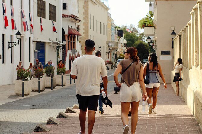 Small Group Santo Domingo Tour with Lunch & Tres Ojos Cenotes - Practical Details & Expectations