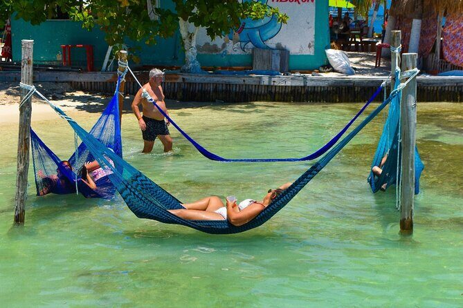 Snorkeling and Catamaran Cruise to Isla Mujeres with Lunch - The Practical Side: Pricing, Duration, and Group Size