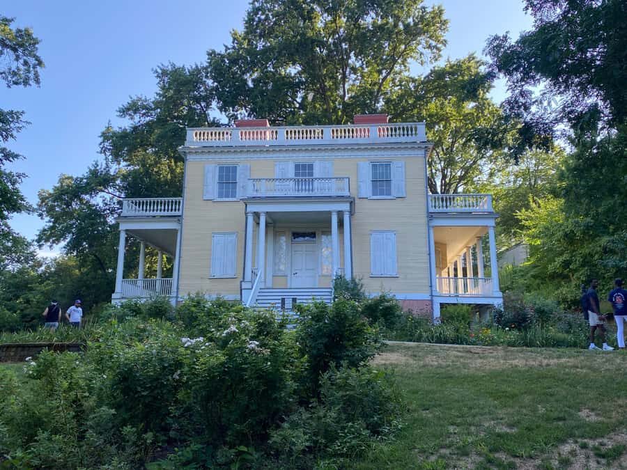 Soulful Sunday in Harlem  Guided Bus Tour - Key Points