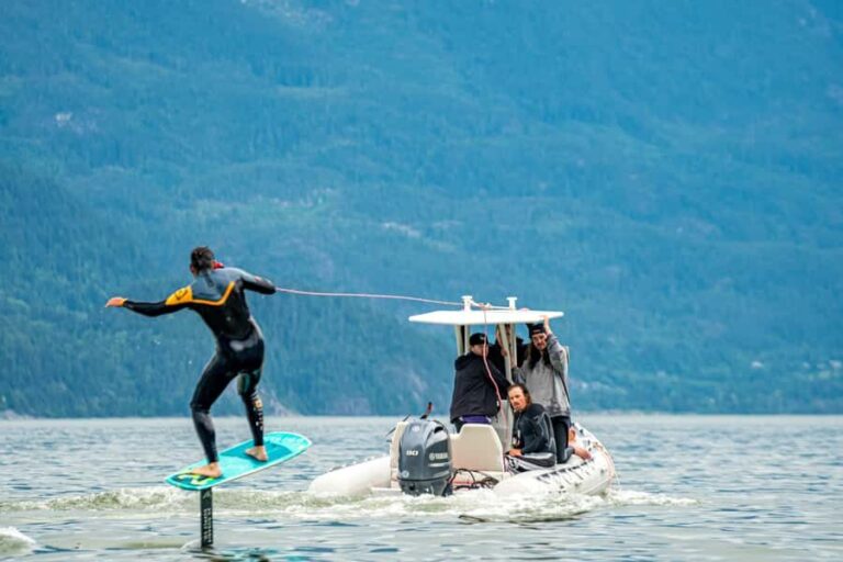 Squamish: Private Wakeboarding Lesson in Howe Sound - An Authentic Wakeboarding Experience Amid Breathtaking Scenery