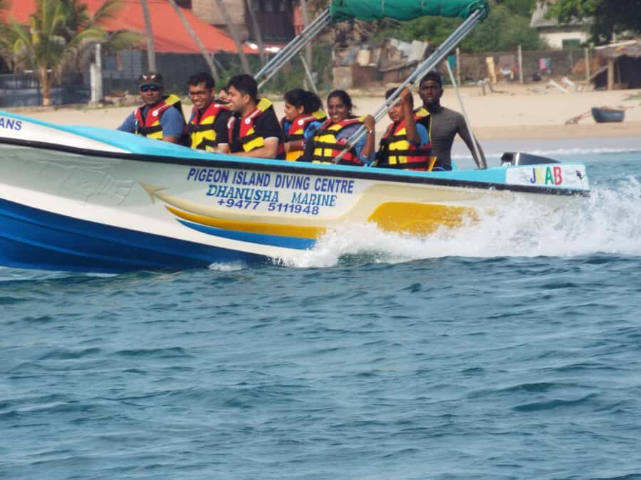 Sri Lanka: 10-Day Guided Tour with Customized tour - Transportation, Group Size, and Overall Value