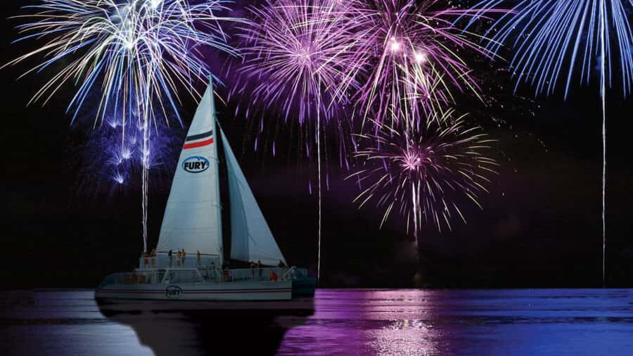 St. Augustine: Fireworks Cruise with Live Music and Drinks - The Experience in Practice