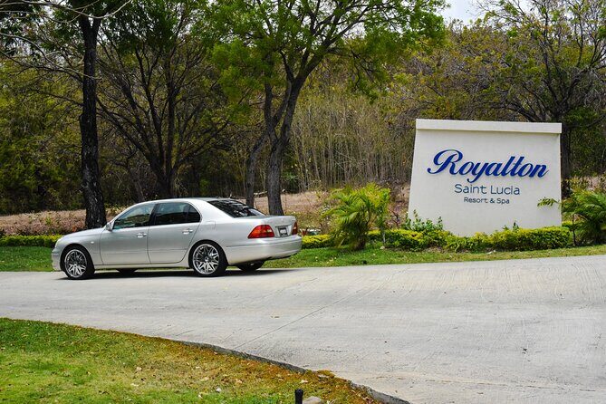 St Lucia Airport Private Transfer to Royalton Resort - The Vehicle and Comfort