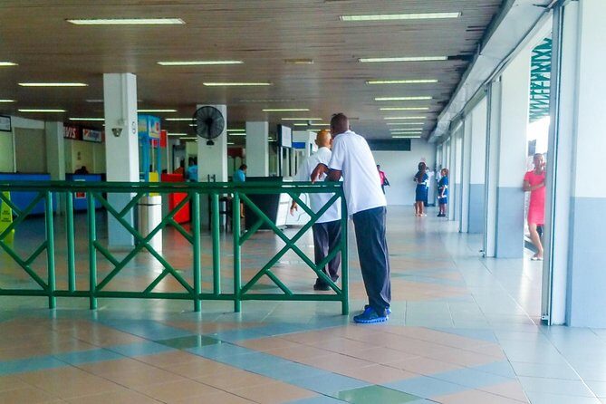 St Lucia Airport Shuttle from Hewanorra Airport (UVF) - Round Trip - On the Road: What to Expect