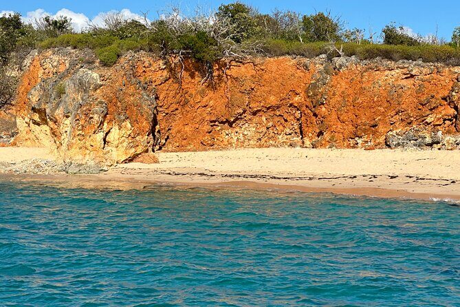 St Martin Gd Case Private cruise: dinner and night in Tintamarre - Exploring Tintamarre Island: Snorkeling and Beach Time