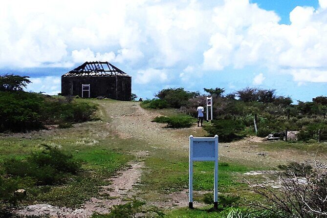 St.Martin-St.Maarten: Small Group, History & Cheese Tasting Tour - The Culinary Experience: French and Dutch Cheeses & Wines