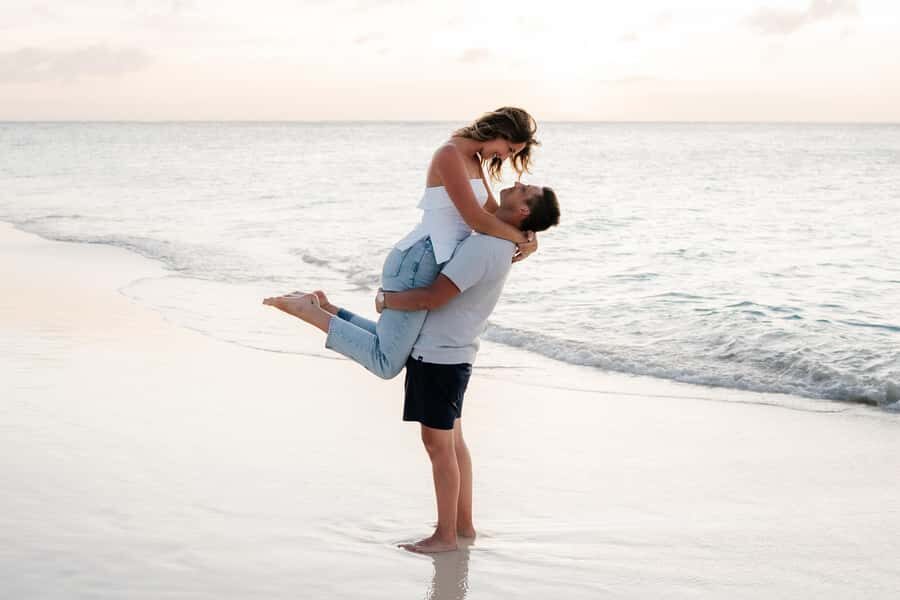 St. Petersburg: Private Vacation Photoshoot - Iconic Landmarks and Hidden Gems