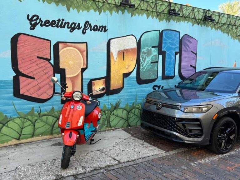 St. Petersburg: Vespa Mural Tour with Guide - Why Choose This Tour?