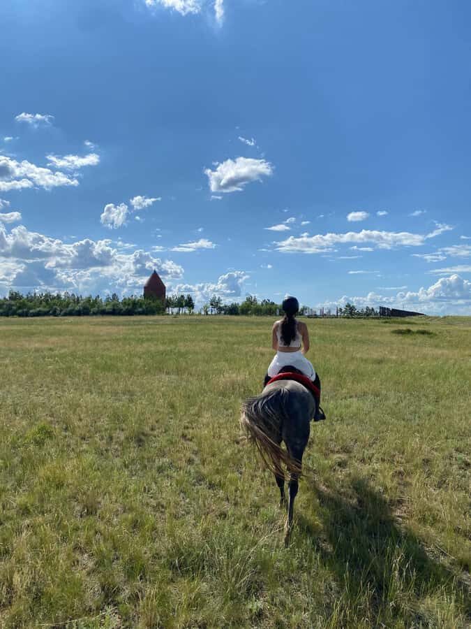 Steppe, Saddle & Sauna: Horseback Tour to Historic Mausoleum - The Itinerary Breakdown
