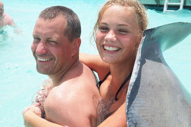 Stingray City and Coral Gardens - What to Expect from the Experience