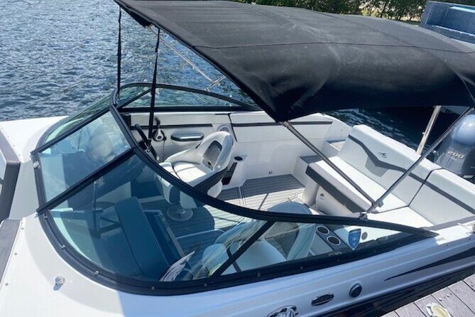 Stingray City, Star fish Point and Snorkeling Private Boat Tour - The Experience & Comfort