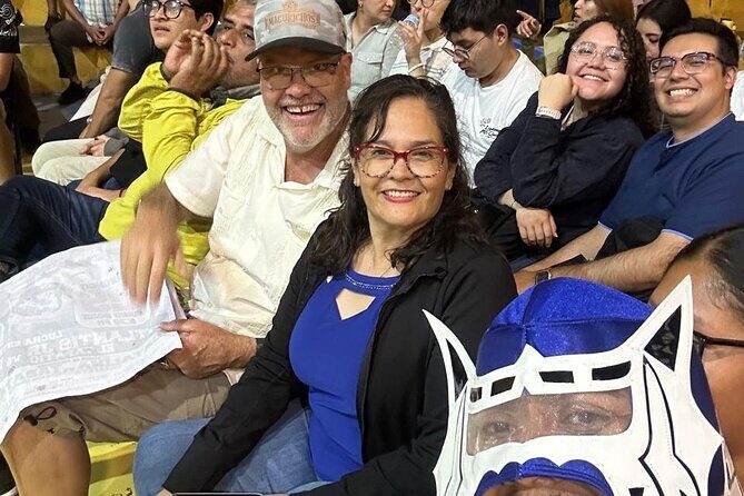 Sunday afternoon, Mexican wrestling in Oaxaca - The Value of This Experience